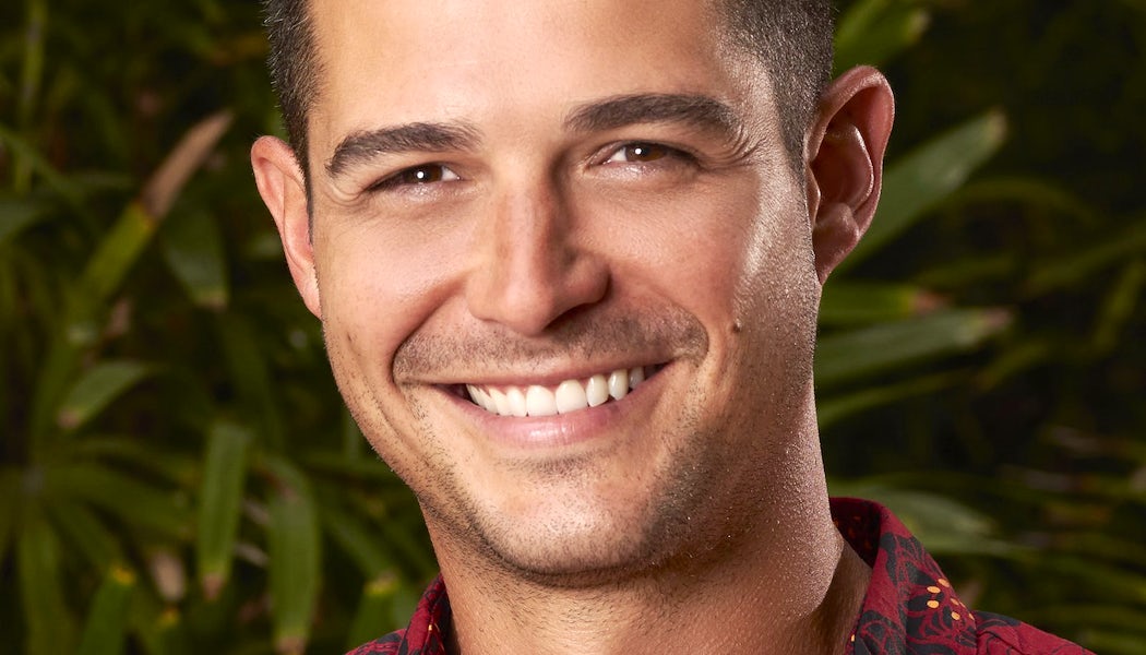 'Bachelor in Paradise': Wells Adams reveals how much of Salley Carson ...