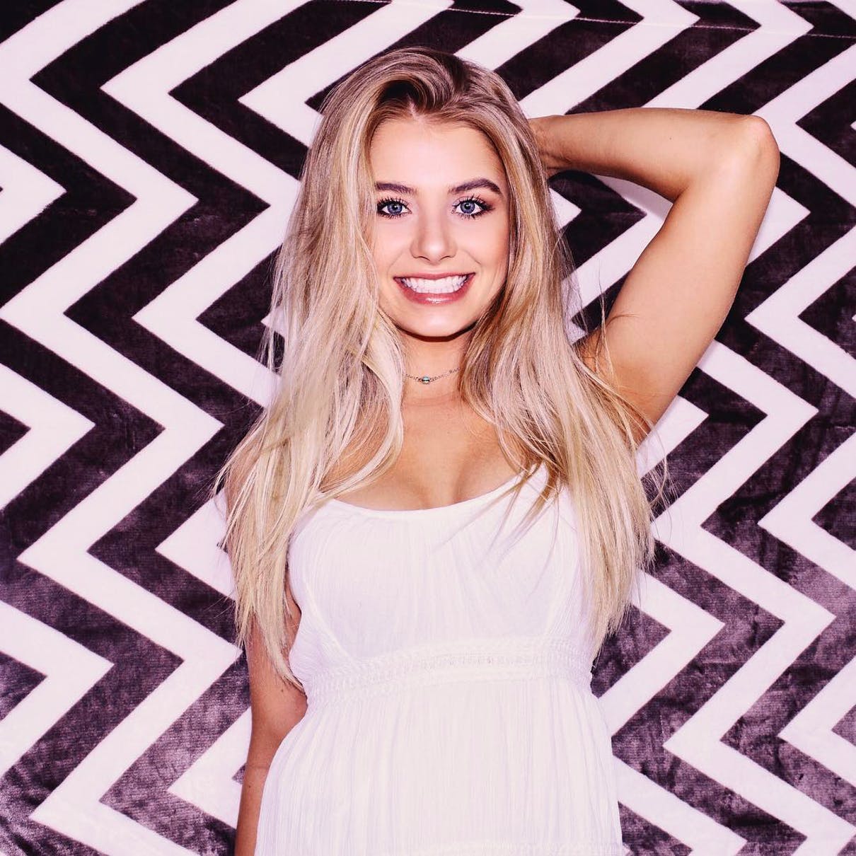 Demi Burnett - The Bachelor - Reality TV World