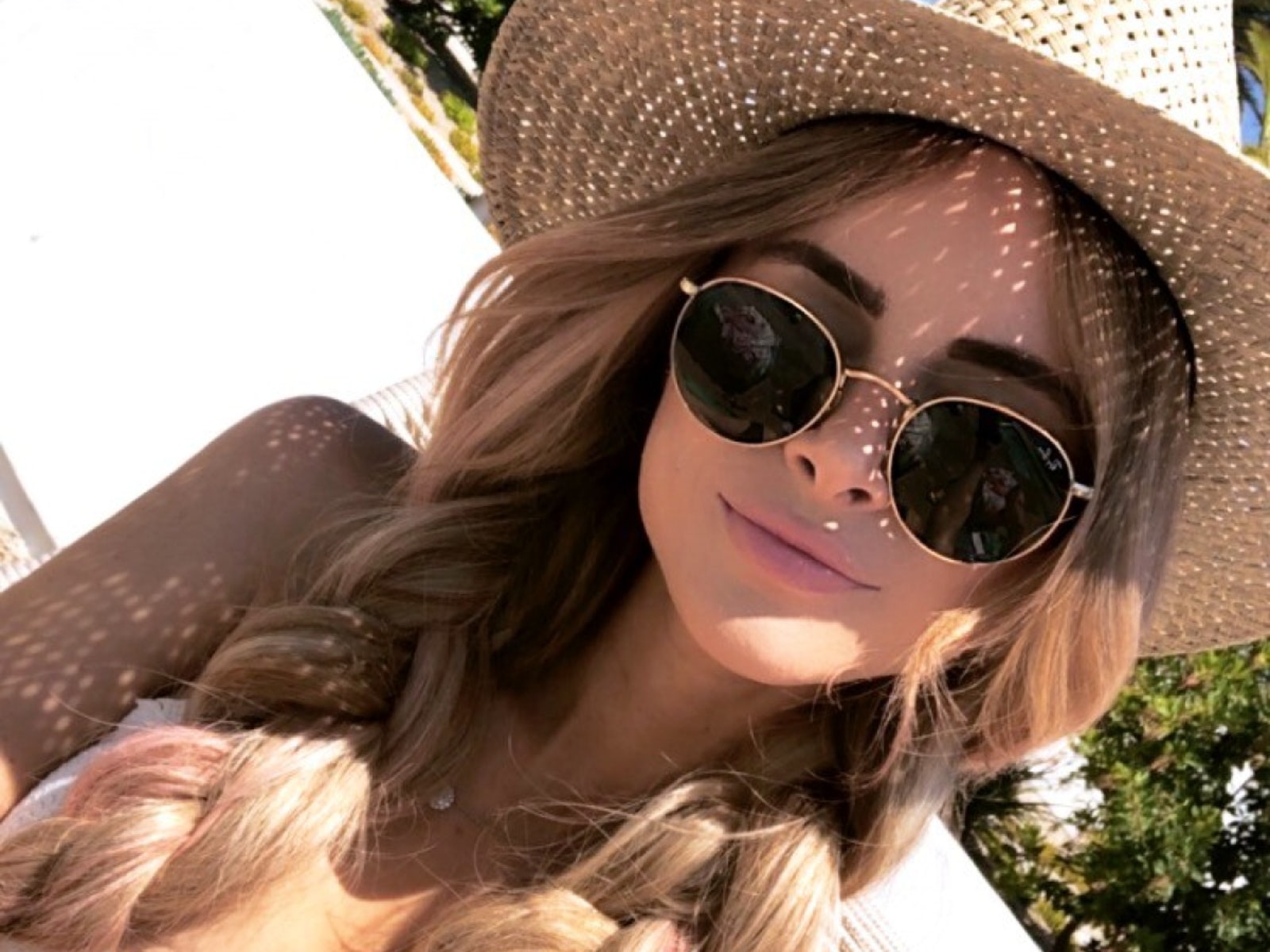 'The Bachelor' alum Amanda Stanton "so happy" with new breast implants ...