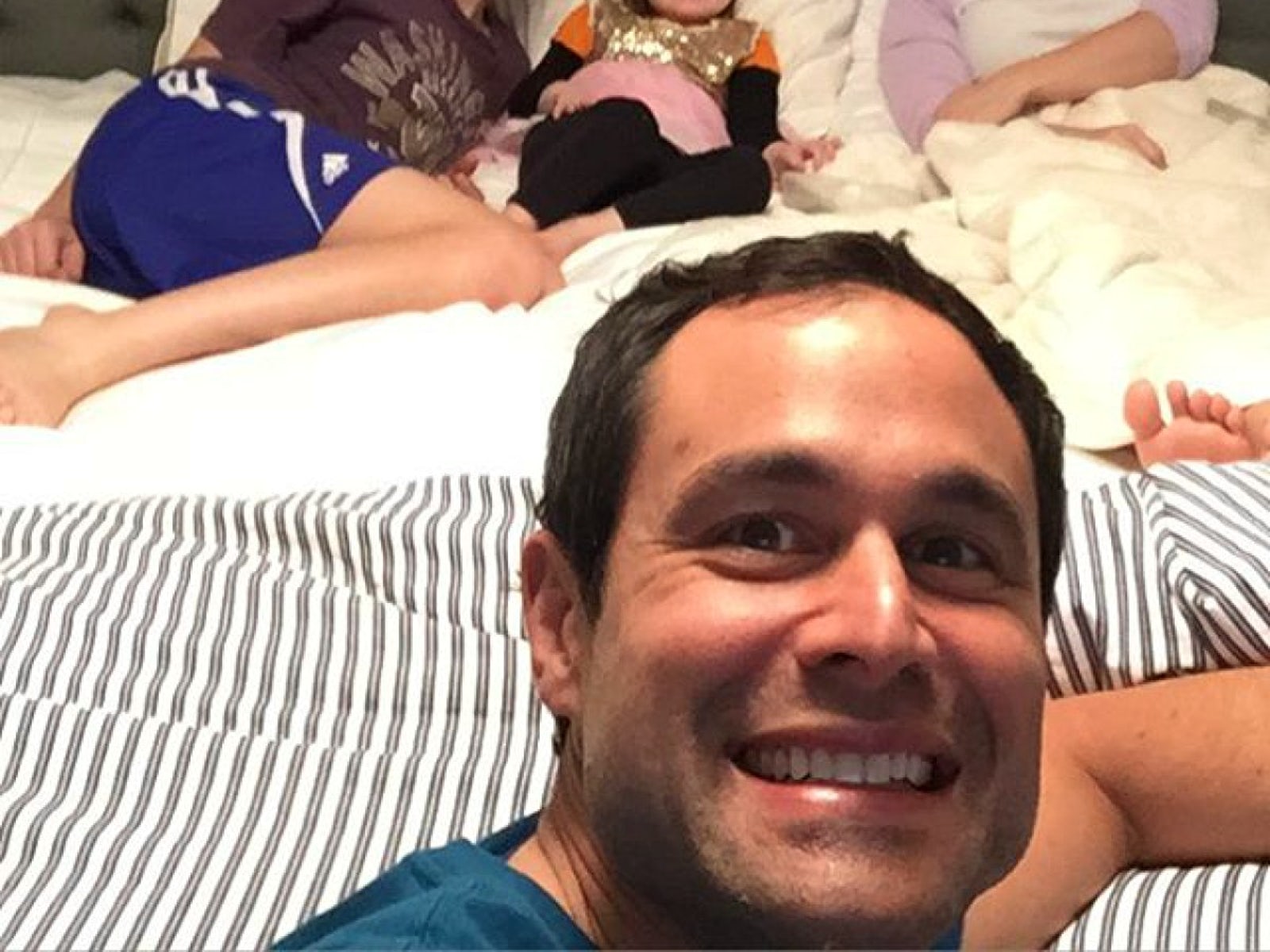 Former 'The Bachelor' star Jason Mesnick recalls falling victim to ...