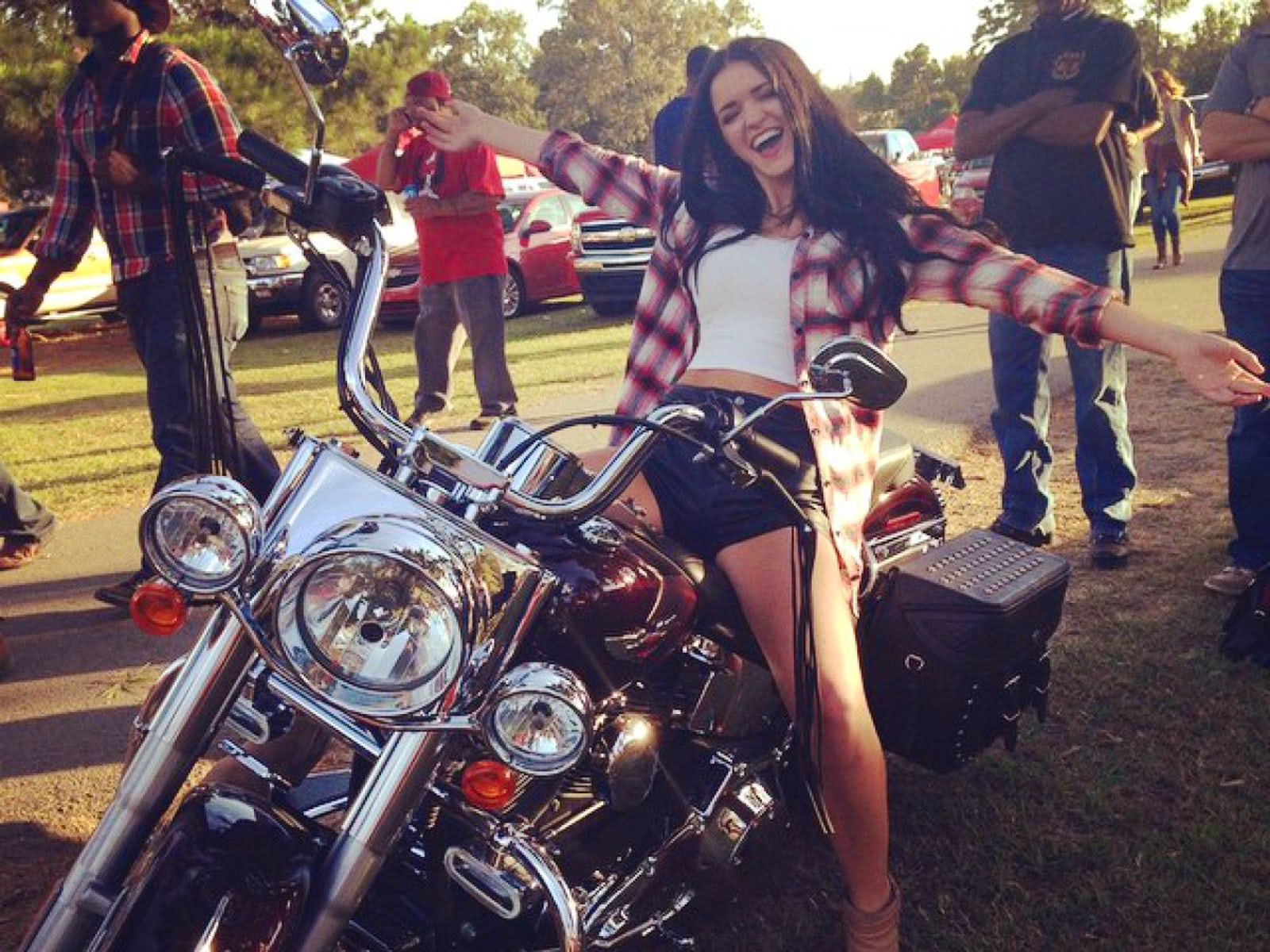 Raven Gates -- 10 things to know about Nick Viall's 'The Bachelor ...