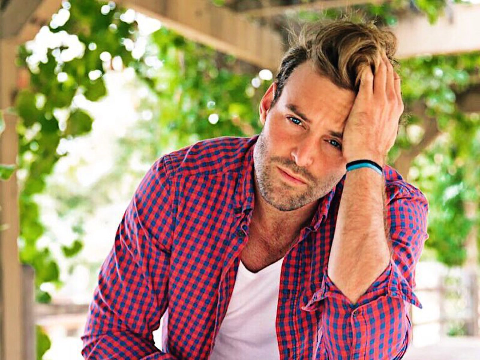 Robby Hayes -- 5 things to know about the 'Bachelor in Paradise ...