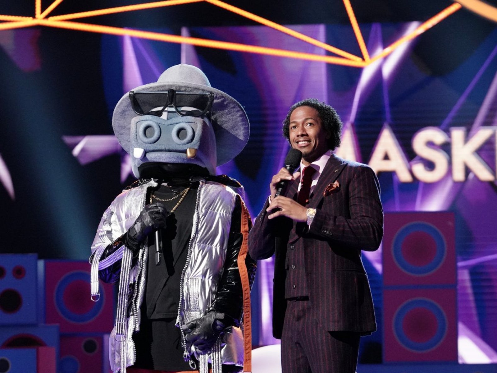 'The Masked Singer' premieres with Antonio Brown unmasked as first ...