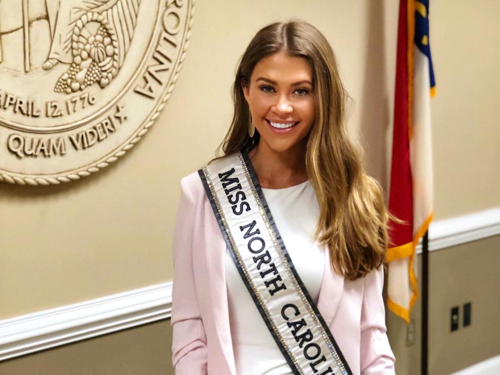 Caelynn Miller-Keyes -- 7 things to know about 'The Bachelor' star ...