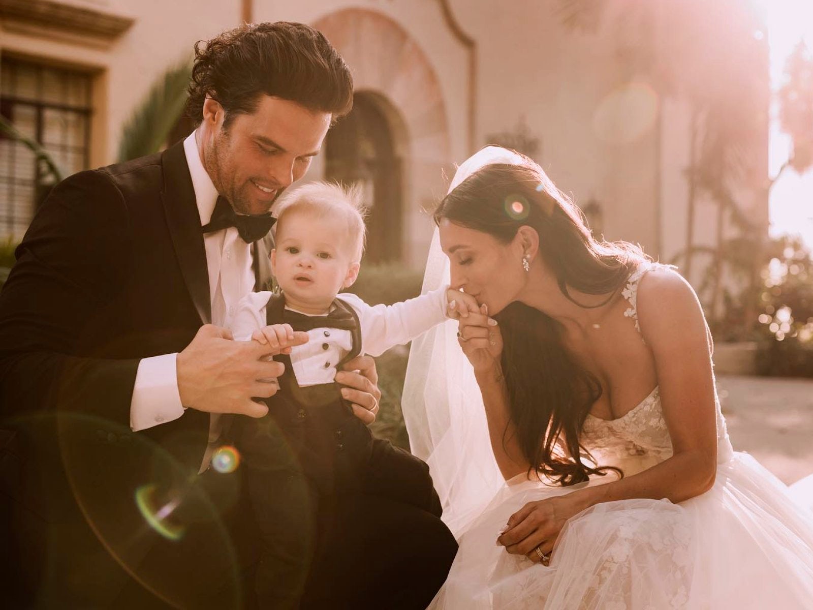 'Bachelor in Paradise' couple Astrid Loch and Kevin Wendt get married ...