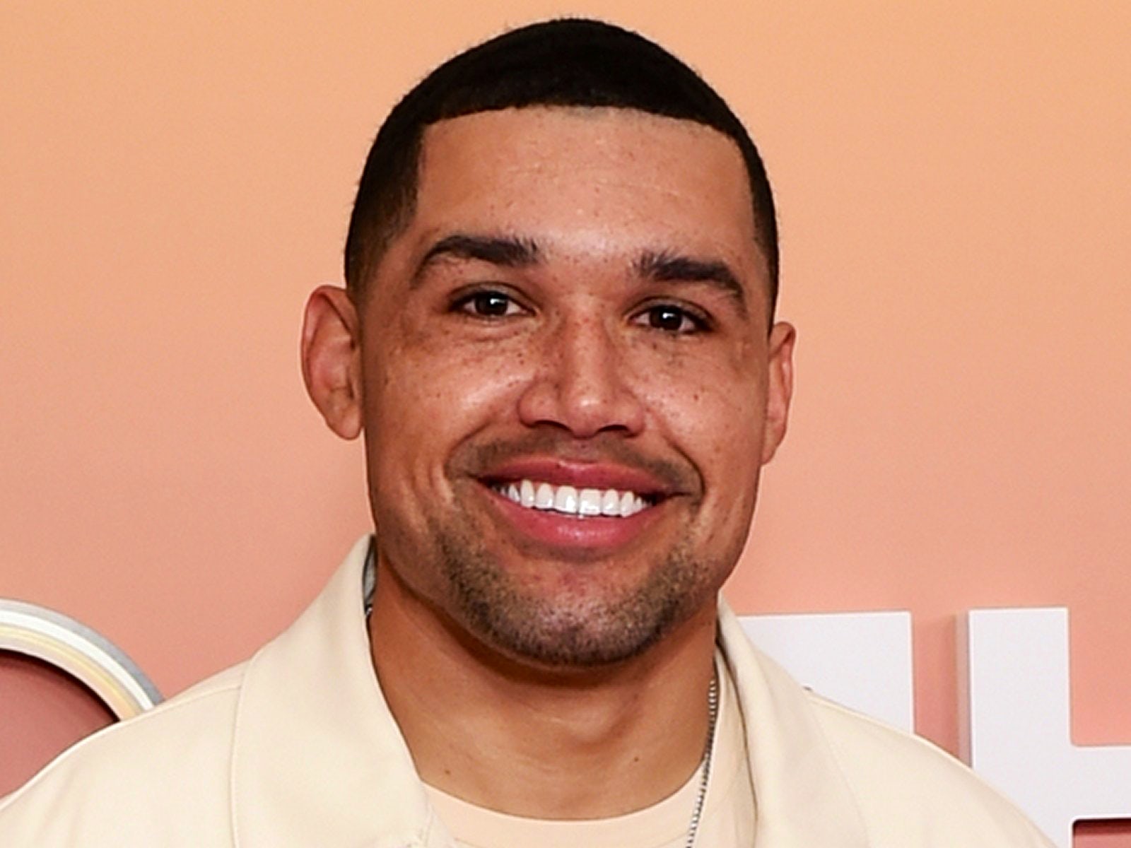 'Bachelor in Paradise' bachelor Rodney Mathews defends his behavior on ...