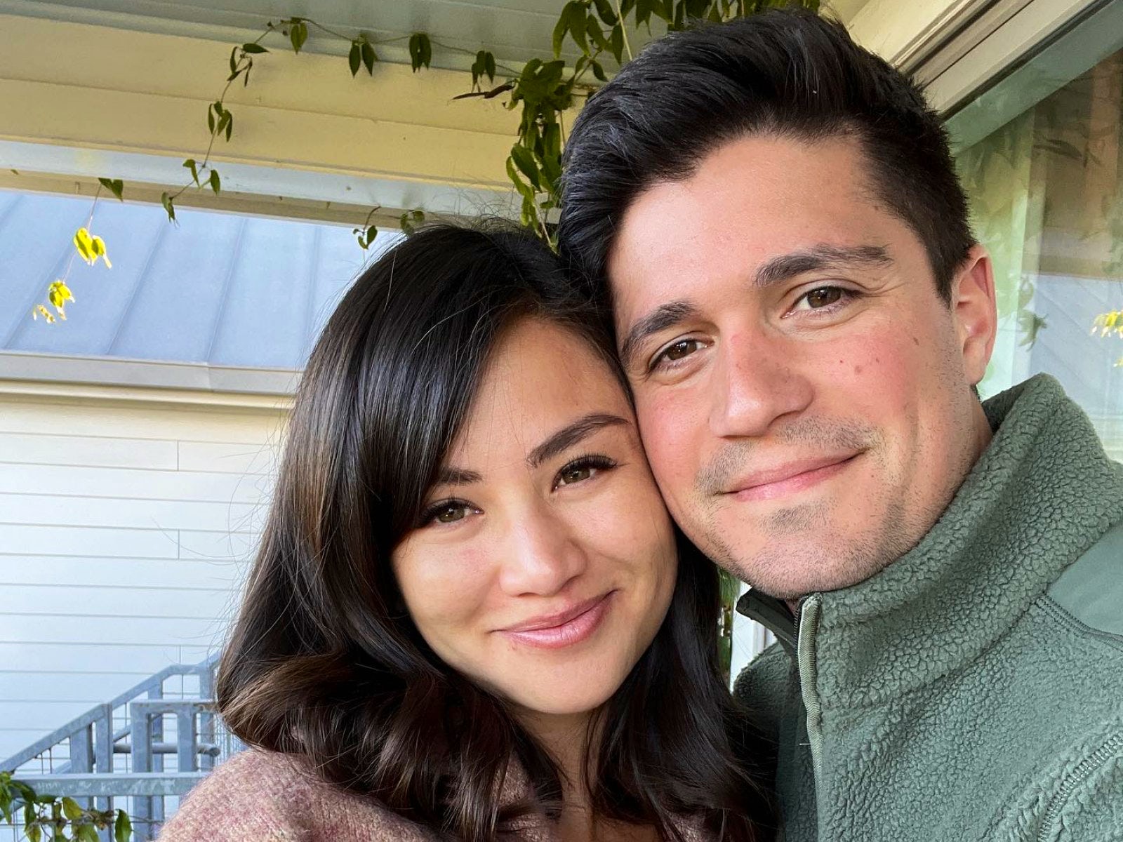 'The Bachelor' alum Caila Quinn reveals sex of first child with husband ...